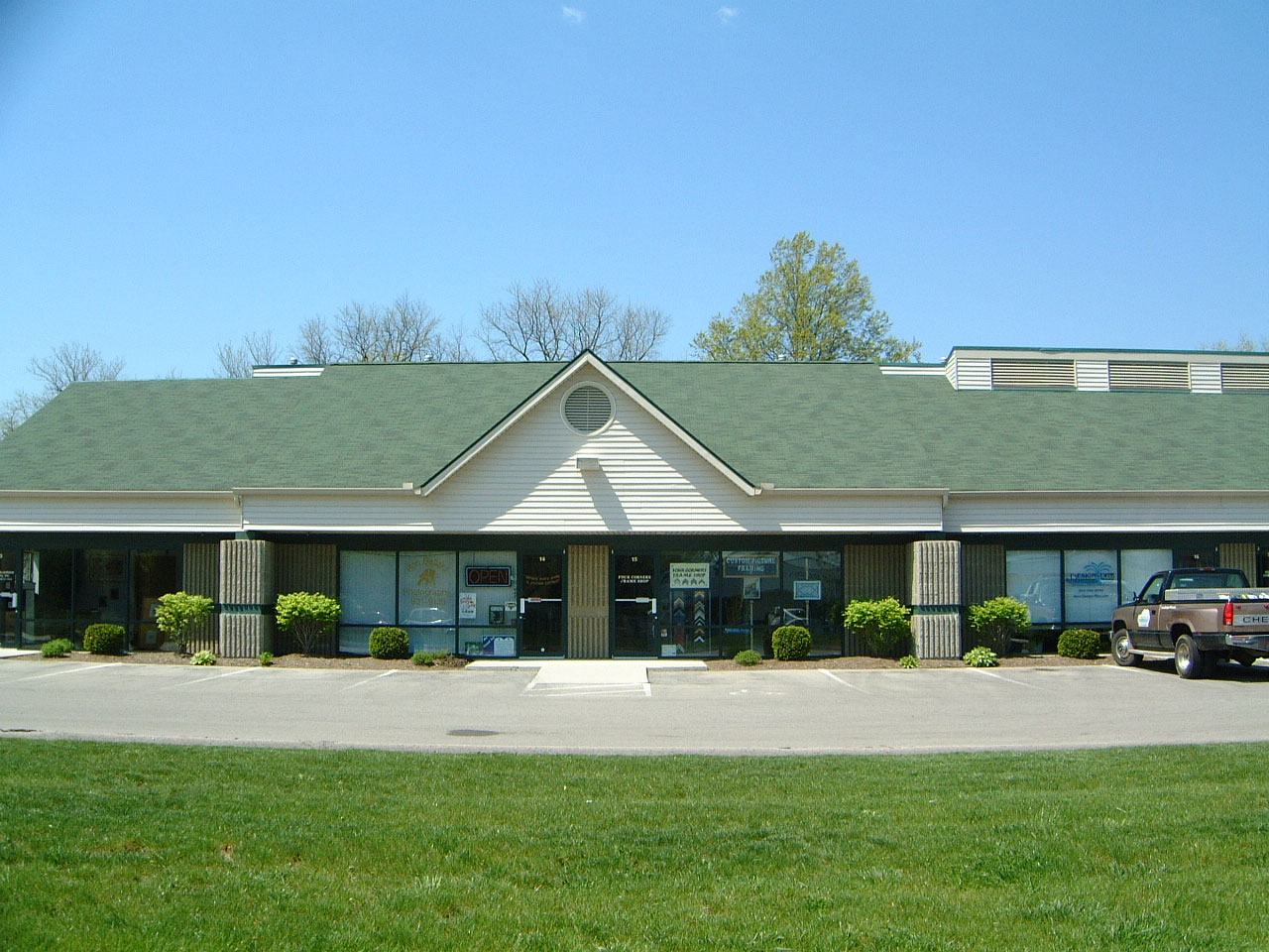 Warehouses/Flex Space - CMC Properties